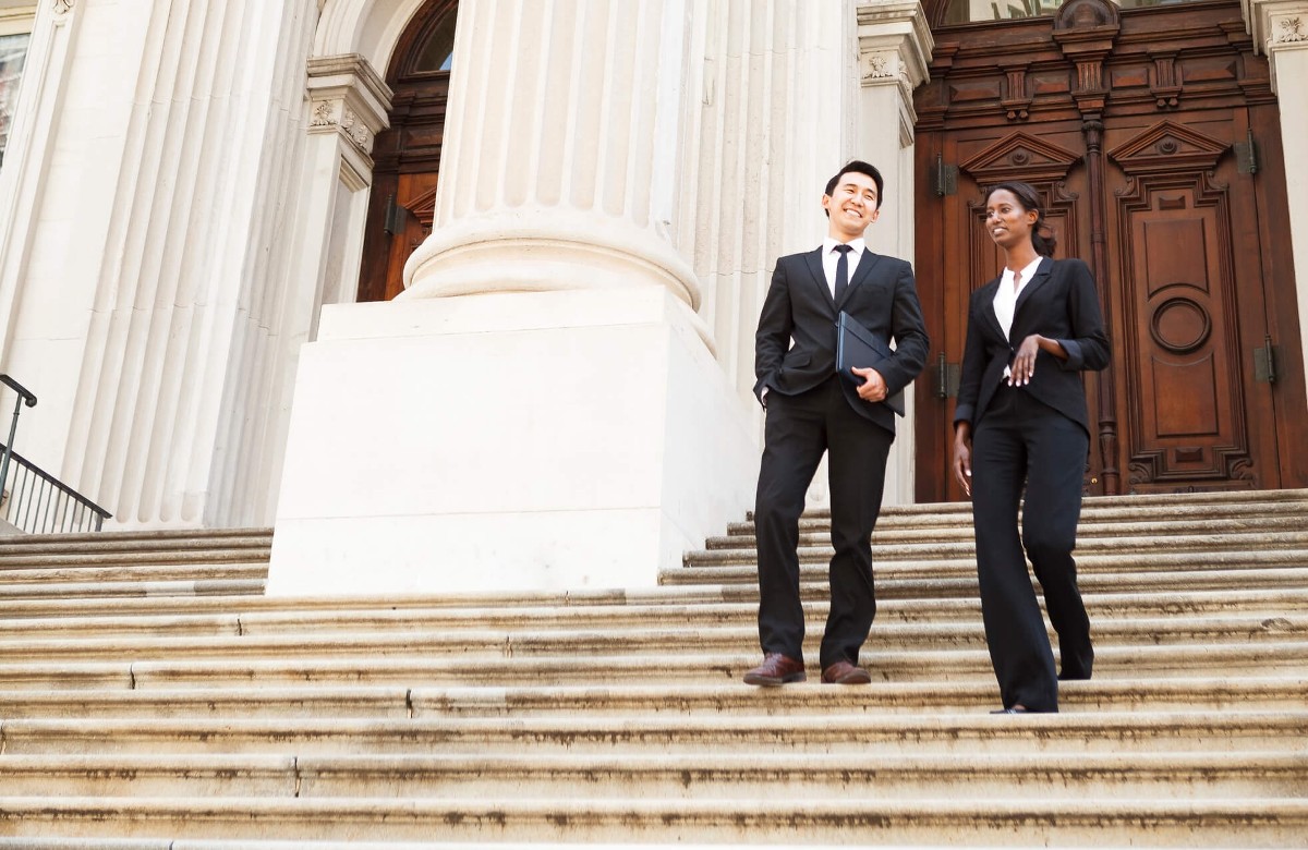 Representing Yourself in Court | Free Guide - Rocket Lawyer UK