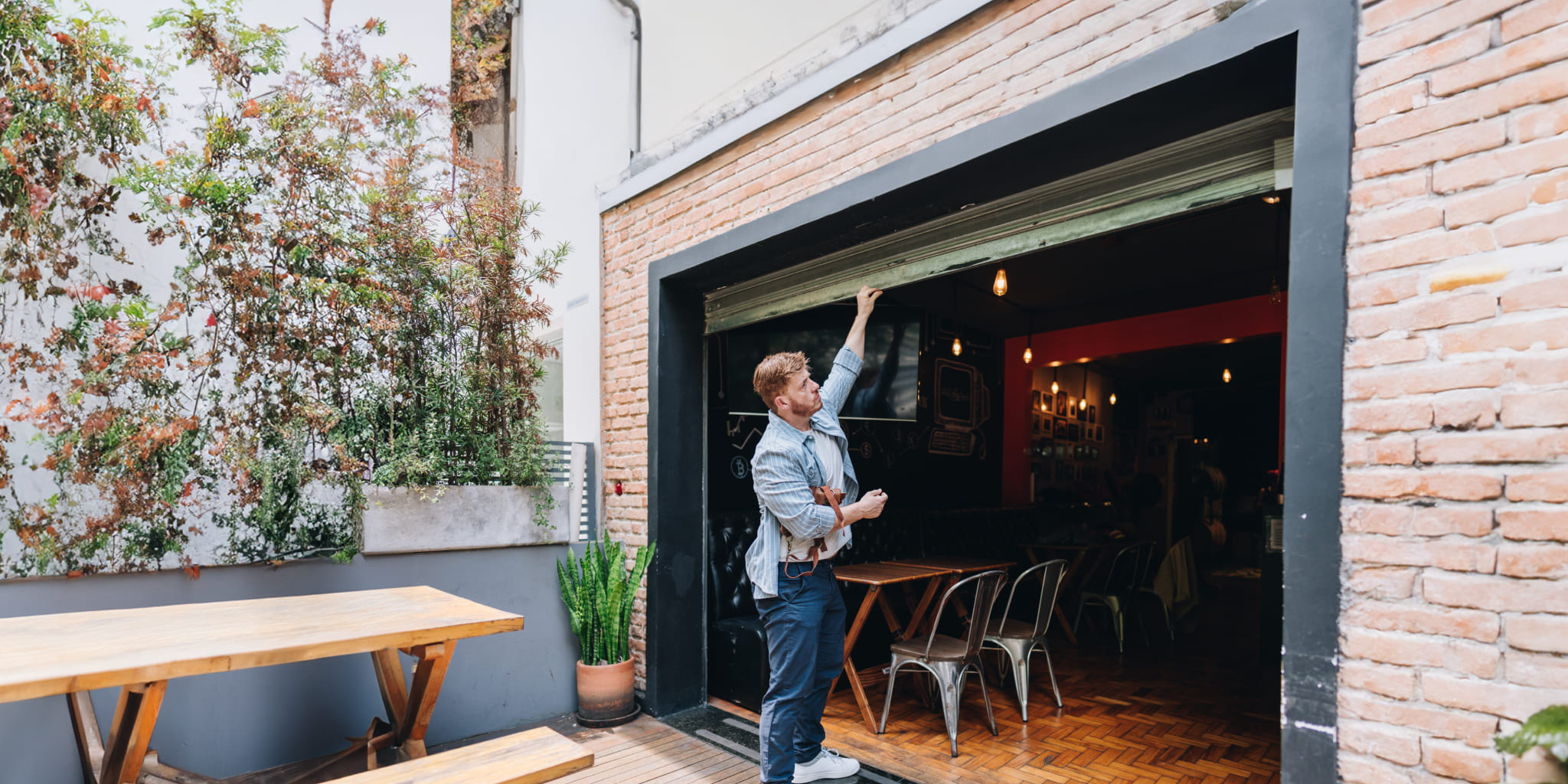 Going Out of Business: Closing a Business Checklist - Rocket Lawyer