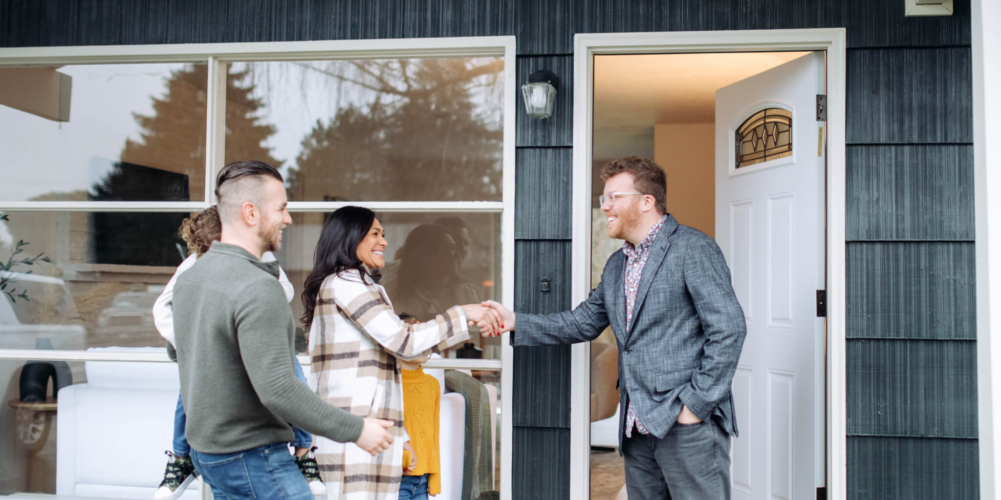 Tips for Selling or Leasing a Home in the Spring - Rocket Lawyer